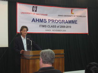 Dự án Hợp tác đào tạo sau đại học với trường ĐH Tổng hợp Amsterdam (Hà ...